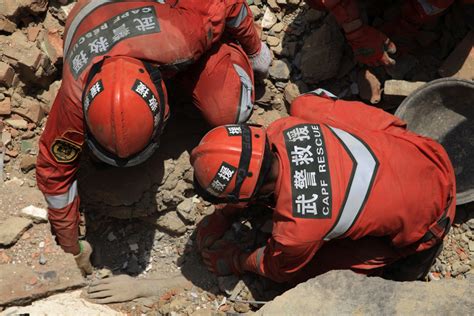 88 Year Old Rescued After 50 Hours In China Earthquake Rubble