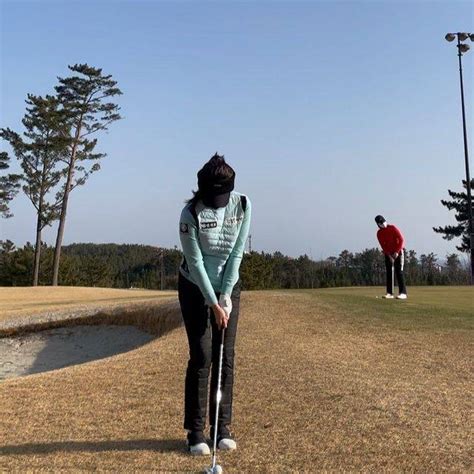 组图：韩巡美女成绩出众颜值高 晒球场照笑容灿烂 搜狐大视野 搜狐新闻