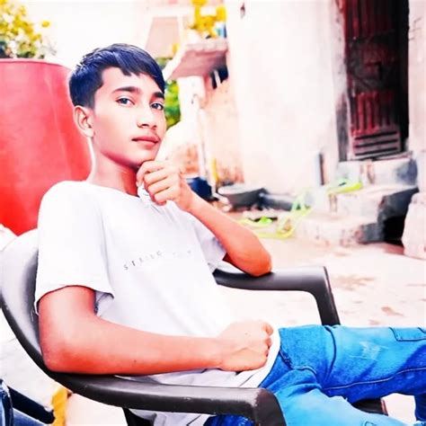 Legend Jeetu • Threads Say More