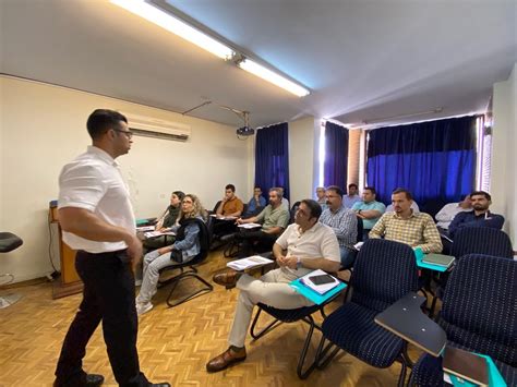 دوره آموزش کنترل کیفیت Qc در پروژه های عمرانی و ساخت و ساز مرکز تحقیقات بتن متب آزمایشگاه بتن