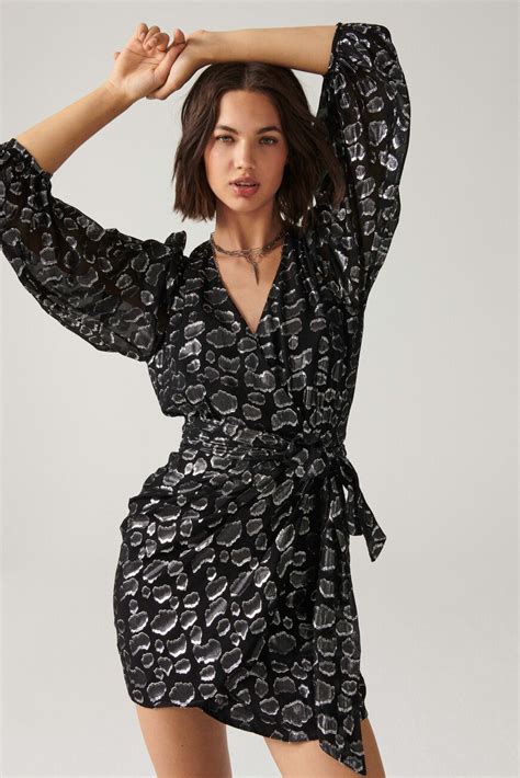 Robe Ginger Preto Baandsh Pt