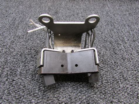 758 273 Use Pn 763 855 Piper Rapco Brush Block Assembly Broken Block