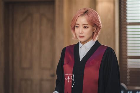 Kim Hee Sun Transforms Into A Prosecutor To Protect A Sexual Assault