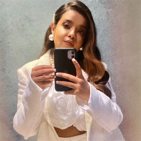 Simran Poddar Mehta💥 Bellisimosimran • Threads Say More