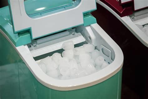 How To Clean A Portable Ice Maker Step By Step Guideline