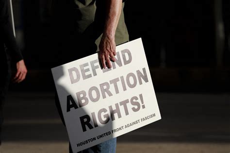États Unis Un Juge Bloque Une Partie De La Loi Anti Avortement De L
