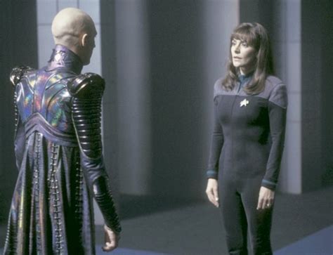 Marina Sirtis On Wishing For More Star Trek And New X Mas Play New Pix