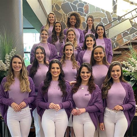 Candidatas A Rainha E Princesas Da Festa Da Uva Participaram De Bate
