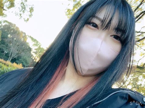 れぃな固ツイ把握会💭 On Twitter ┆アイコンと中の人の写真貼るとrtといいねブワアアァって伸びるらしい 確実に伸びないね