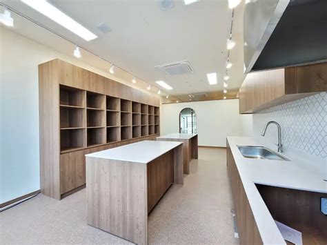 화이트and우드톤 깔끔한 14평 케이크공방 인테리어 부천 옥길동