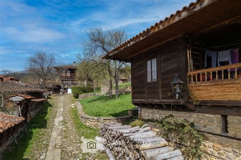Котел Пролетни снимки на възрожденски къщи снимкаСнимки от България