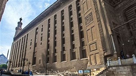 تم بناءها في 3 سنوات متحف المطار يلقي الضوء على مدرسة السلطان حسن صور