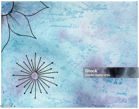 꽃 모티브블루 그런지 배경 파스텔 블루와 퍼플 색상의 추상적인 손으로 그린 일러스트 디자인 수채화 질감 배경 꽃 식물에 대한 스톡 벡터 아트 및 기타 이미지 Istock