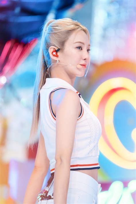 220821 Girls Generation Hyoyeon Forever 1 At Inkigayo Kpopping