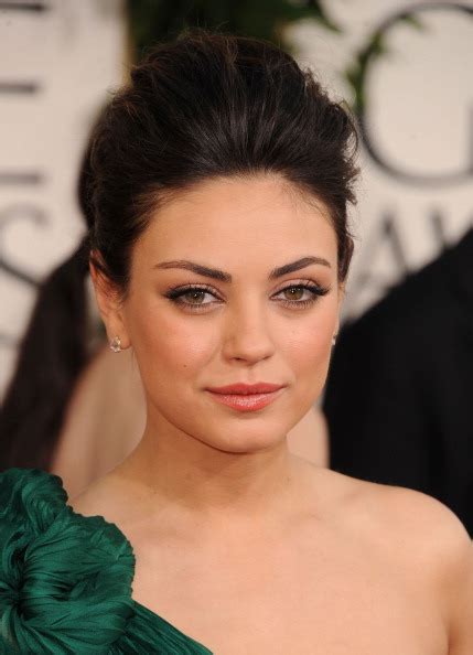 Get Mila Kunis Golden Globe Look By Lancome