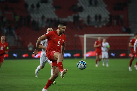 Srbija Pred Plasmanom Na EURO Rezultatom 3 1 Savladala Crnu Goru