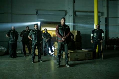 Mayans Mc Season 5 Episode 1 Recap I Hear The Train A Comin
