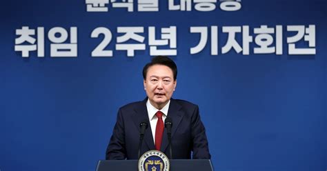 尹 저출생수석실 신설 지시 “저출생부 전담할 수석 필요”