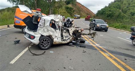 G Acidente entre carro e carreta na BR deixa um homem ferido notícias em Vales de Minas
