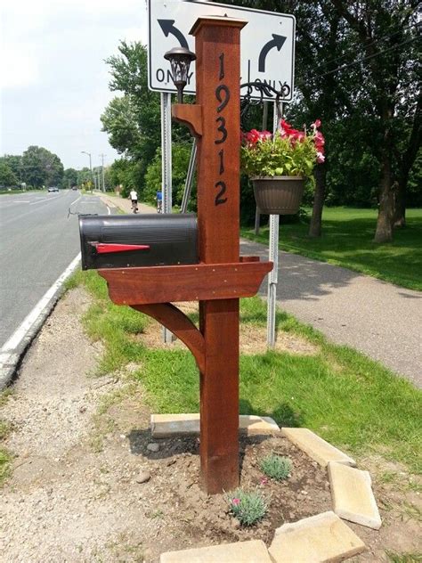 Cedar Mailbox Post Mailbox Design Rustic Mailboxes Diy Mailbox