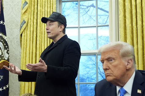 judge allows trump to implement ‘fork in the road deadline for federal