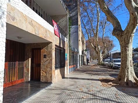 Casa Venta 6 Ambientes 50 Años Norte 6 Cocheras La Paz 3000 Parque