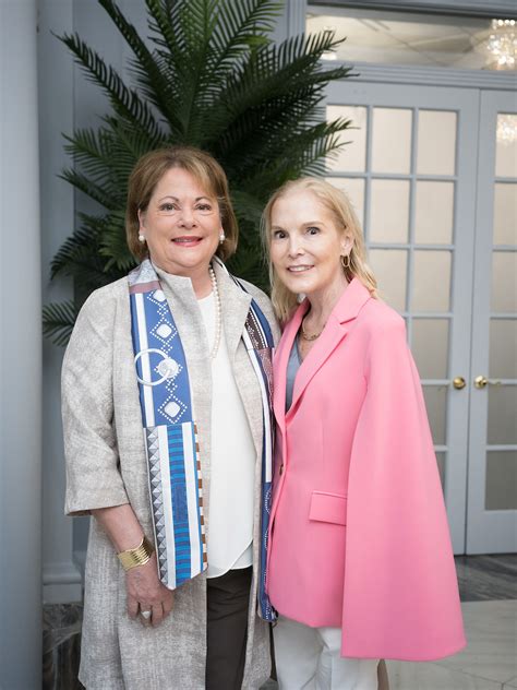 Houston Icons Saluted At Symphony Gala — Donna Vallone And Shelby Hodge