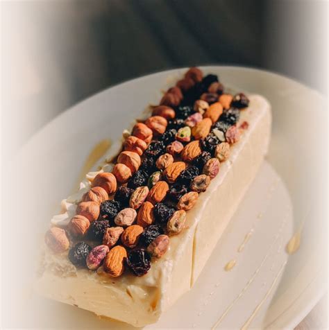 Орехи сухофрукты сладости к чаю