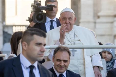 El Papa Francisco pide que la Confirmación no se convierta en el