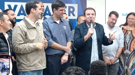 VÍDEO Paes inaugura o Super Centro Carioca de Saúde na Zona Norte
