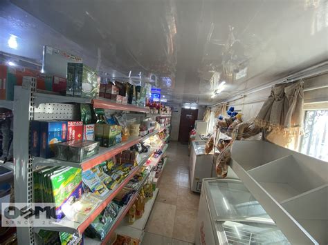 8 нэрийн хүнсний дэлгүүр зарна