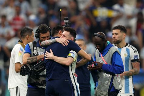 Scaloni Se Rinde Ante Lionel Messi Es El Mejor De La Historia No Hay