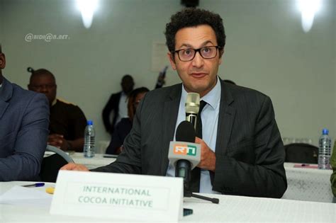 Signature de laccord de partenariat et de coopération entre le Comité