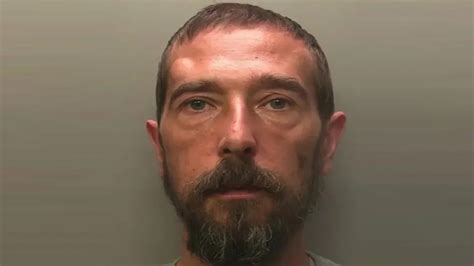 Condenaron A 26 Años De Prisión Al Diseñador De Efectos Visuales De “el Señor De Los Anillos” Y