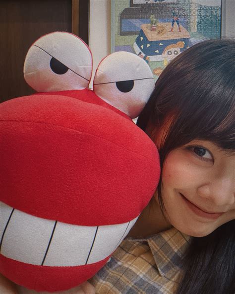 小葵 Xiaokui 聖誕節倒數計時～～ 注意 有人解凍中 辣個女人要來了🤣 身上的台北小孩帽t也在努力製作中 敬請期待⁎⁍̴̛ᴗ⁍̴̛