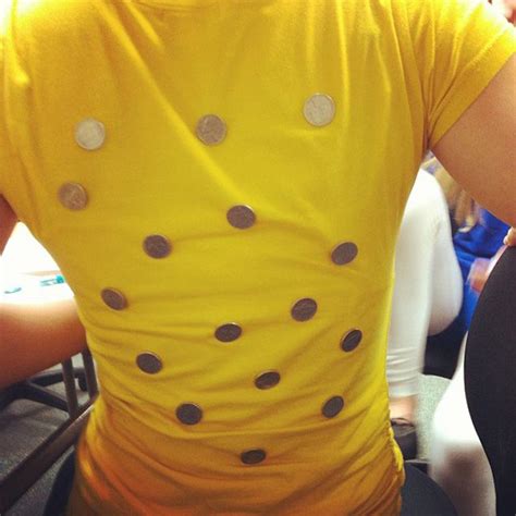30 Ridiculously Punny Halloween Costume Ideas Punny Halloween