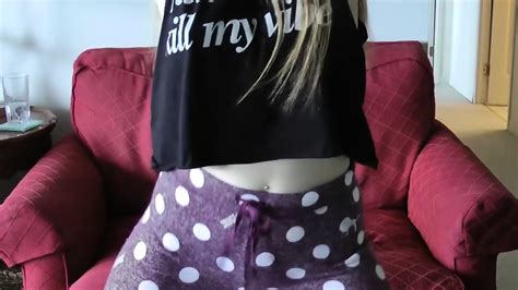 Cette étudiante Francaise Danse Et Twerk à Poil Sur Snap Eporner