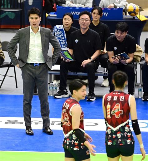 꼴찌 만나 84분 만에 셧아웃 그러나 2위 감독은 만족하지 않았다 쉬운 볼에 대한 안일함 선수들 개선해야” Mk수원