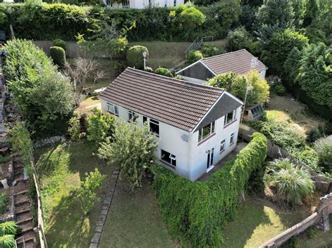 3 Bed Detached House For Sale In Courtenay Road Newton Abbot Tq12