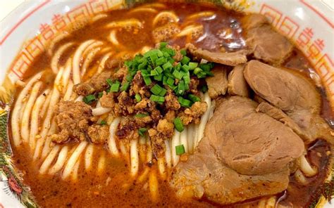 현지의 맛 그대로 Food 읽을거리 에스콰이어 코리아 │ 패션 매거진 패션 잡지 남성지