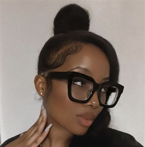 Pin By Enitan On Glitz Glasses Fashion Eye Glasses Stylish Glasses