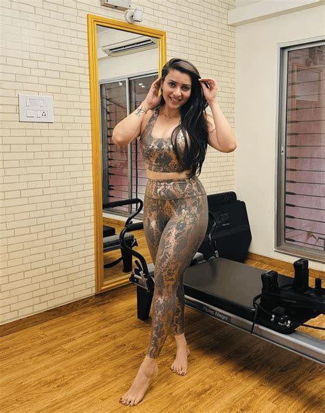 Pooja Janrao Rindianstarfeet