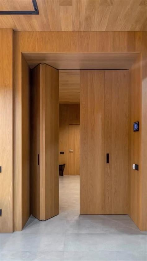 [Видео] «[Видео] «СВОЁ двери и мебель на заказ On Instagram Межкомнатная дверь книжка с 4 мя