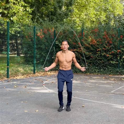 Double Unders How To Do Them In 6 Easy Steps Gymless