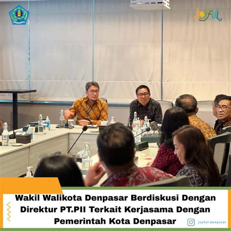 Wakil Walikota Denpasar Kadek Agus Arya Wibawa Saat Berdiskusi Dengan