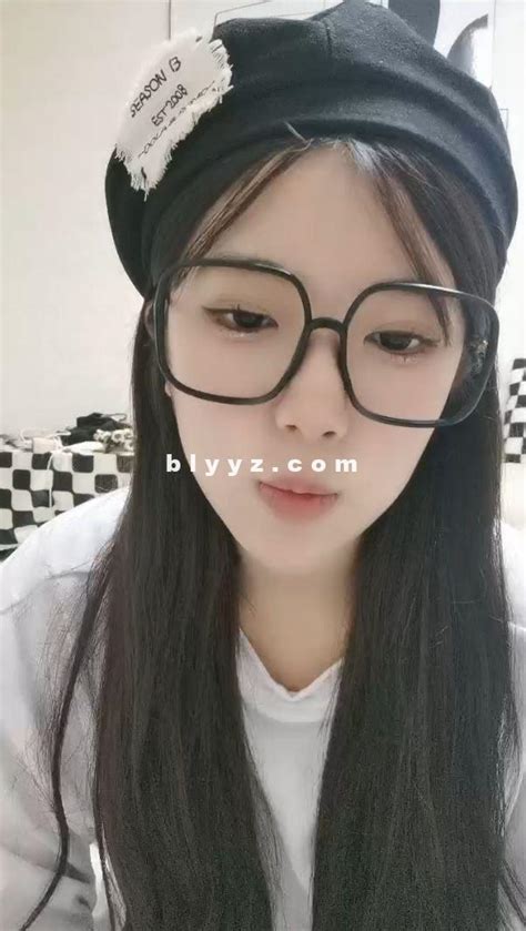 【直播】眼镜妹子主播小鱼仔仔露脸直播福利视频资源流出 8v485g 老司机