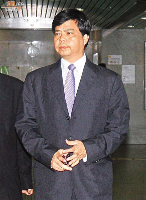 官永義申賠償保金獲准 東方日報