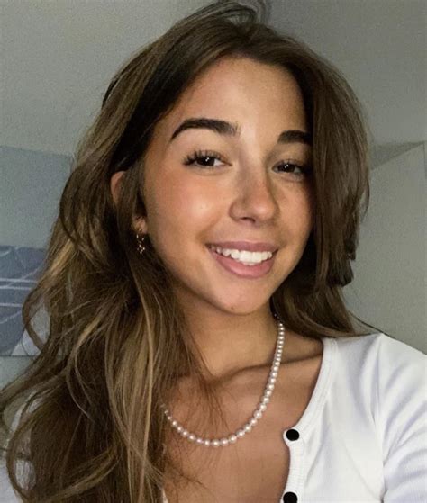 Evanthia Theodorou Prettygirls