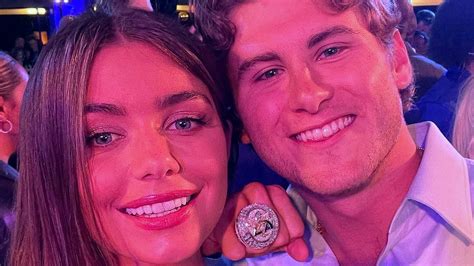 The Bachelors Hannah Ann Sluss And Nfl Player Jake Funk Are Engaged