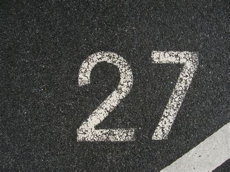 27 Numbers Typography